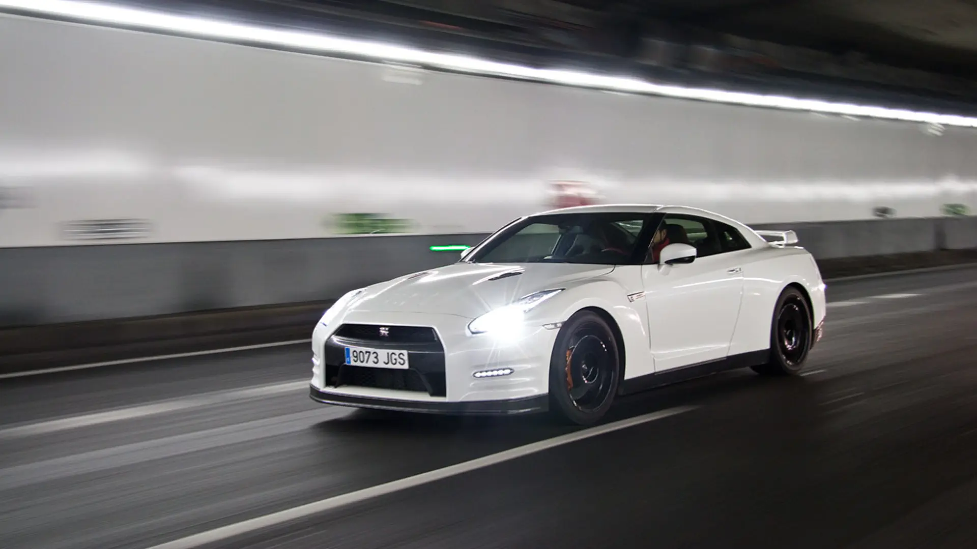 Prueba Nissan GT-R : un milagro de la ingeniería para disfrutar