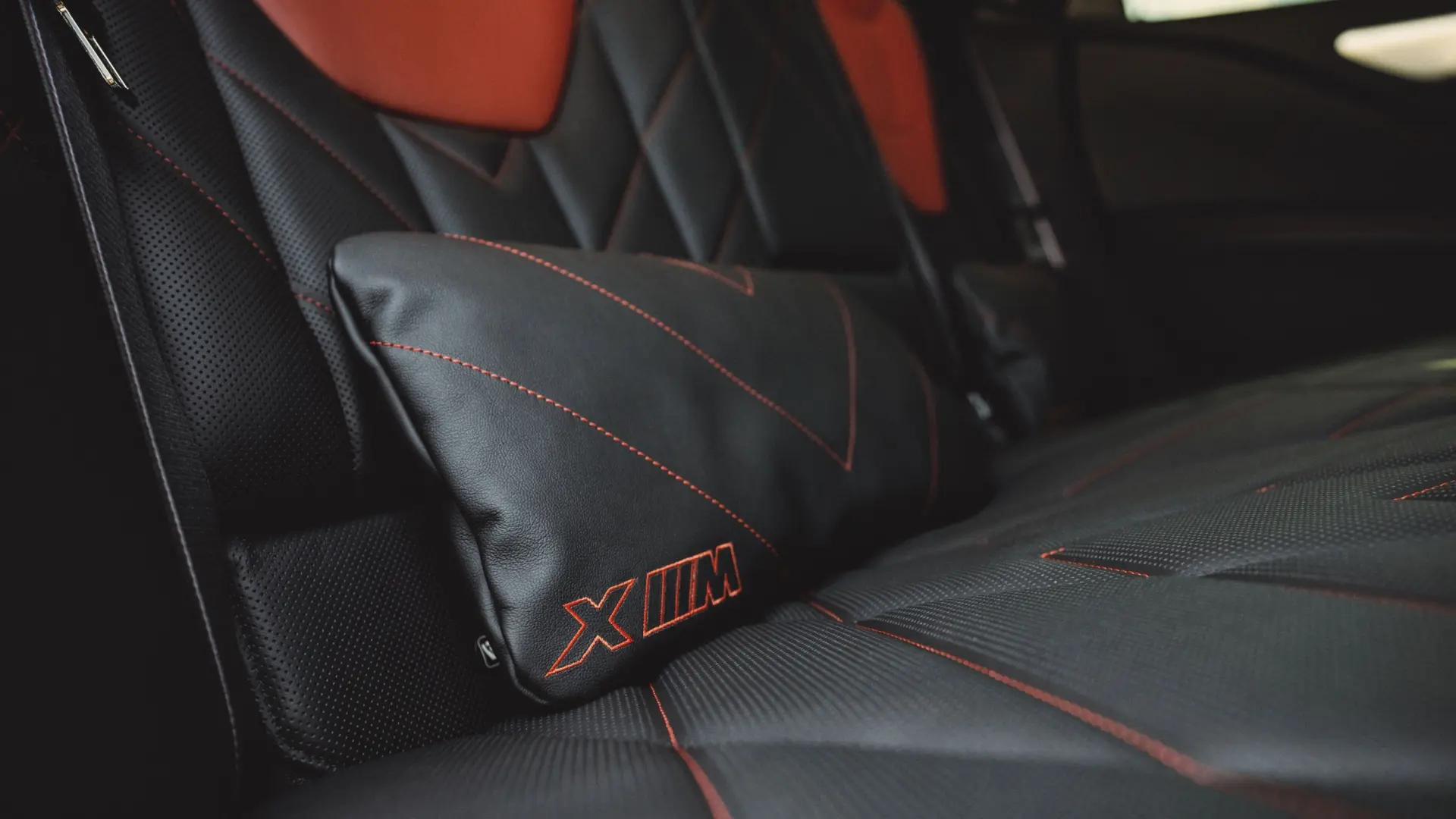 Interior del BMW XM Label Red