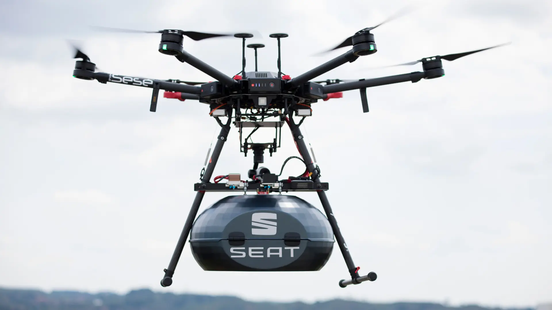 Fotos: así es el dron de la fábrica de Seat