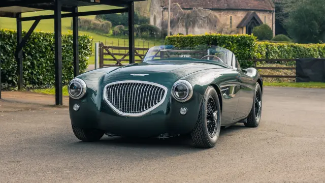 Restomod Healey by Caton