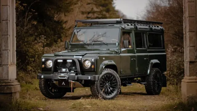 10 Land Rover Defender Restomod